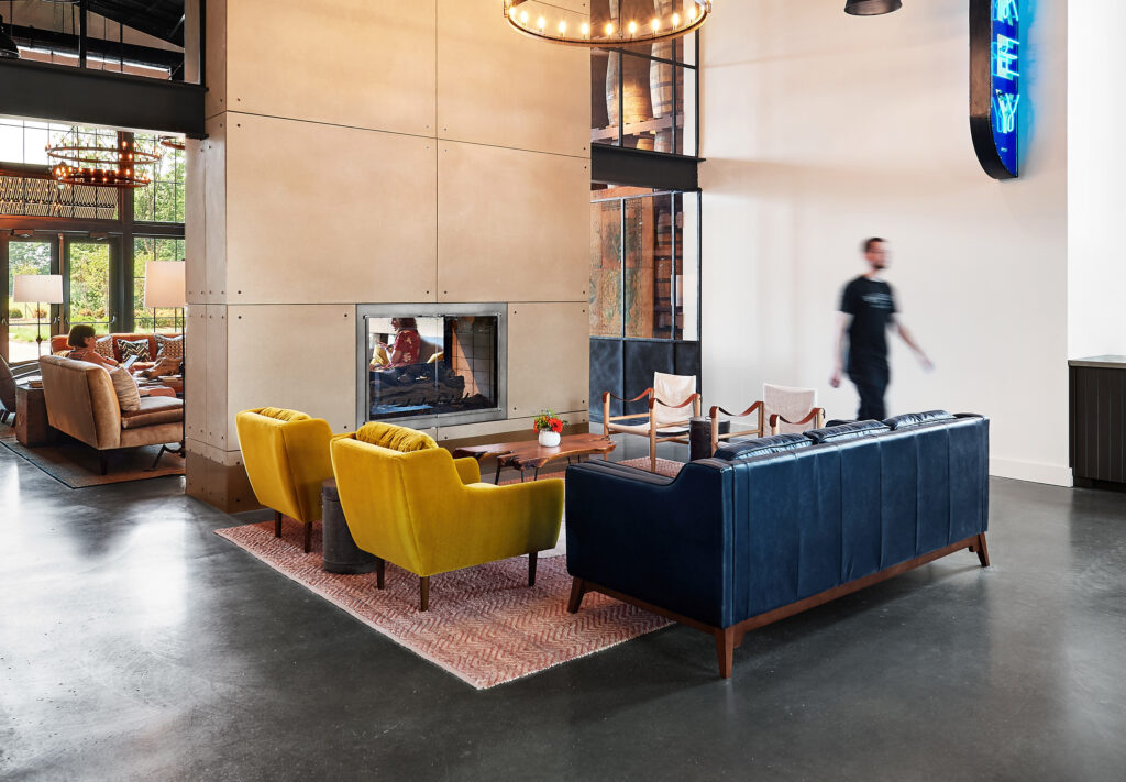 Bulleit Distilling Co. | Kentucky Bourbon Trail®