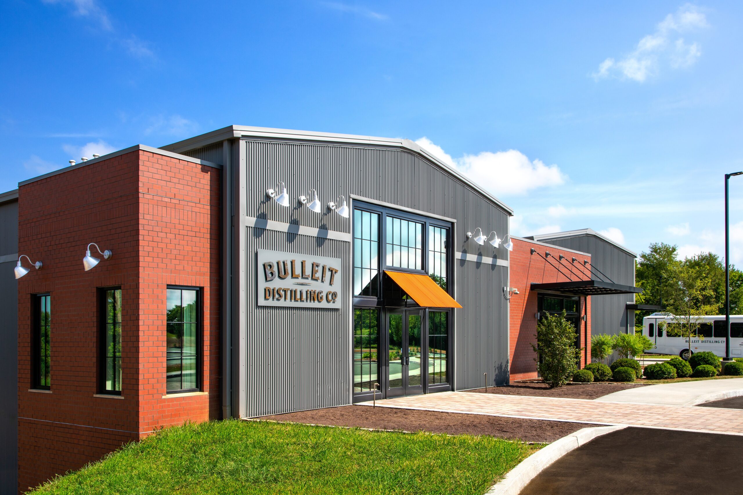 Frontier Whiskey Distillery Tour | Kentucky Bourbon Trail®